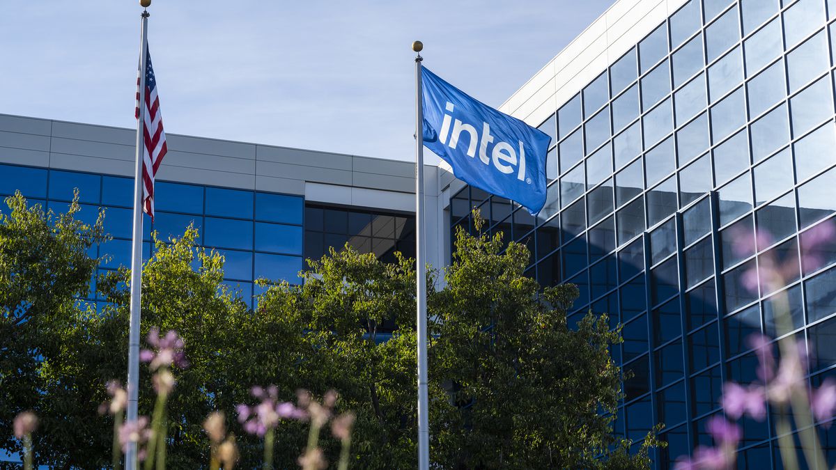 Intel Suffers Biggest Stock Value Plunge in 16 Years as Market Share ...
