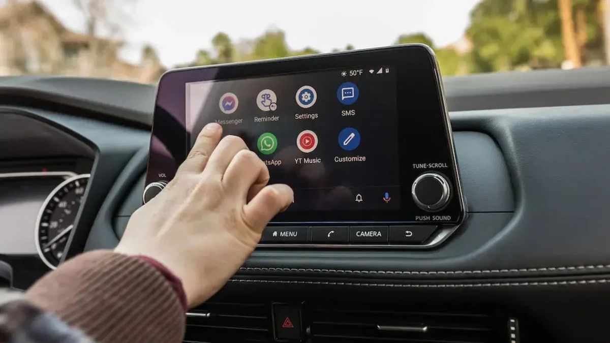 Google Unveils Android Auto and Built-In System Upgrades to Match Apple ...